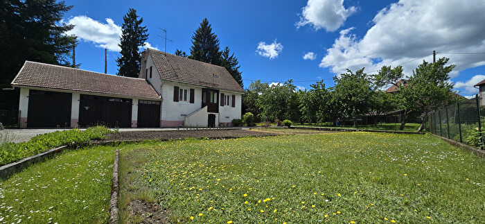 Maison 5 pièces à vendre à Rougemont-le-Château