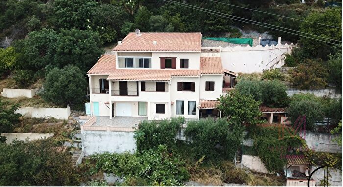 Maison à vendre - La Turbie - 10 pièces