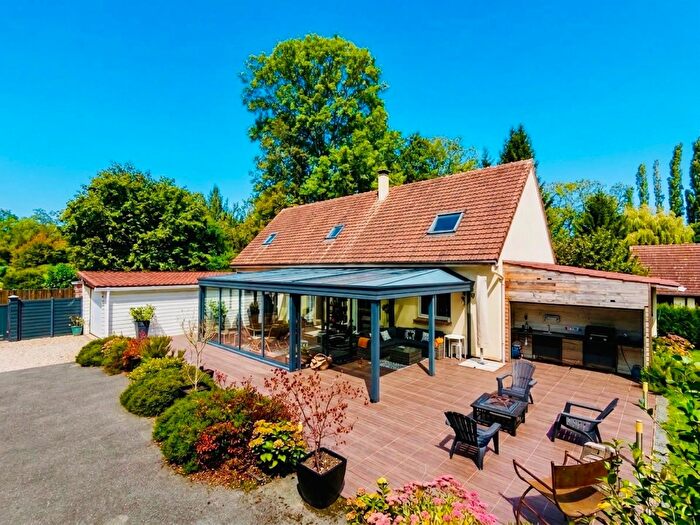 Quincampoix : Maison 12 pièces à vendre