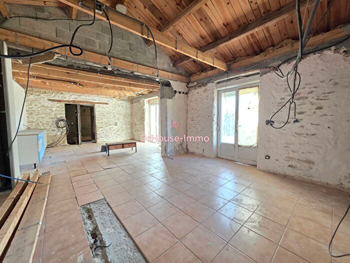 Chaillé-les-Marais - Maison 2 pièces à vendre