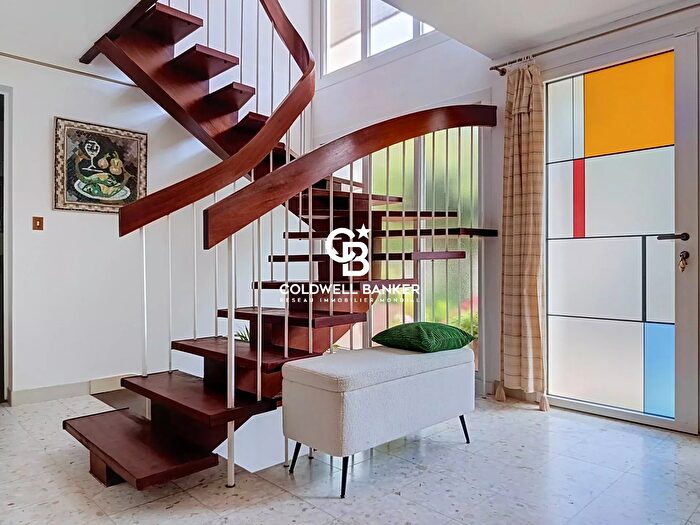 Maison 8 pièces à vendre à Saintes, Bellevue, La Grange, Les Boiffiers