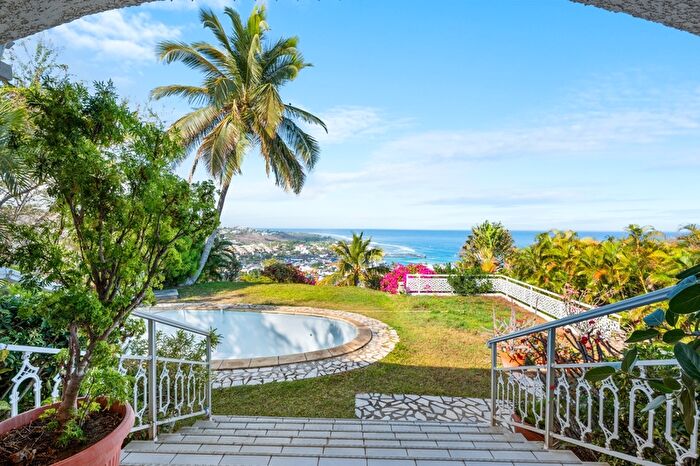 Maison à vendre - Saint-Paul, Saint-Gilles les Bains - 5 pièces - 4 chambres