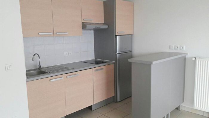 Appartement 3 pièces à Saint Exupery, Mantes-la-Jolie, à louer