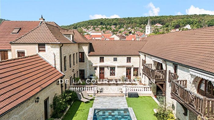 Maison à vendre - Corcelles-les-Monts - 12 pièces - 8 chambres