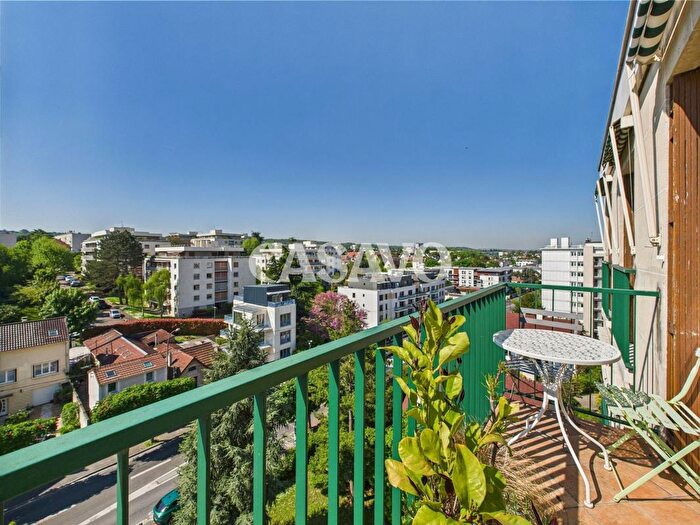 Rueil-Malmaison, Mazurieres : Appartement 4 pièces à vendre