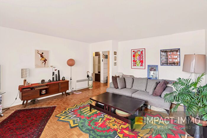 Appartement 4 pièces à vendre à Courbevoie, Bécon