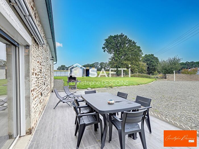 Maison à vendre - Javron-les-Chapelles - 8 pièces - 5 chambres