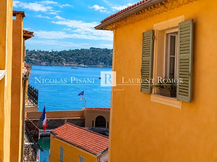 Villefranche-sur-Mer : Appartement 2 pièces à vendre