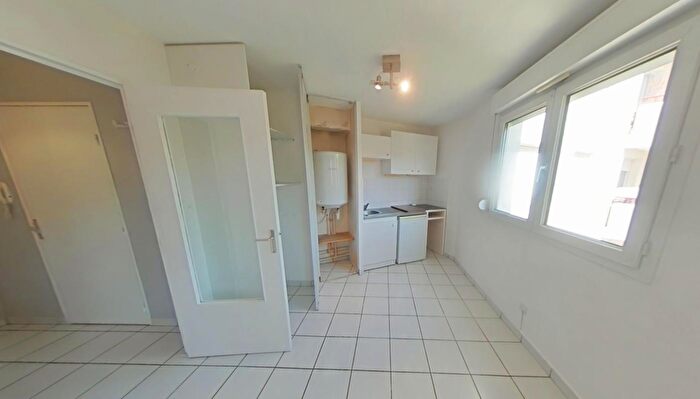 Appartement 1 pièce à Lyon 8ème, Bachut, Transvaal, à louer