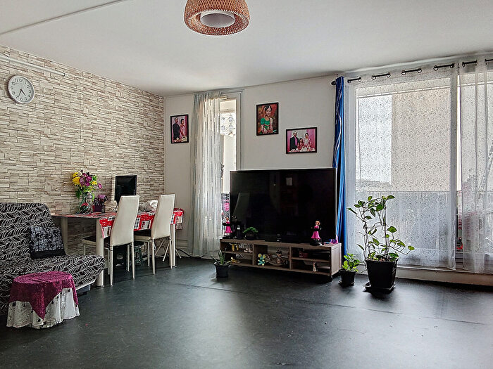 Appartement à vendre - Noisy-le-Grand, Ouest - 3 pièces - 2 chambres