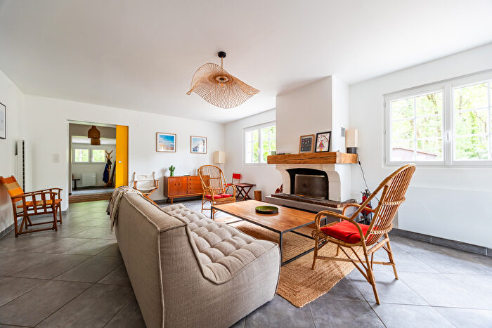 Lacanau, Moutchic, Longarisse, Carreyre : Maison 5 pièces à vendre