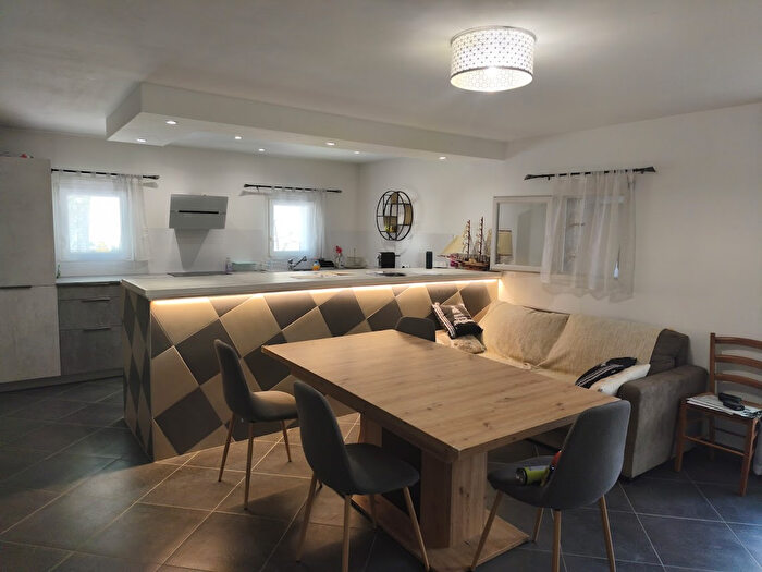 Maison 7 pièces à Entrevaux, à vendre
