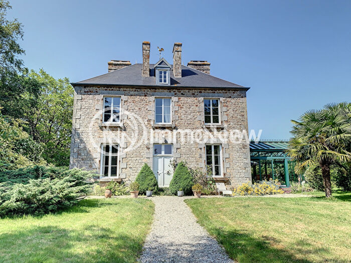 Maison à vendre - Saint-Jean-des-Champs - 11 pièces - 5 chambres