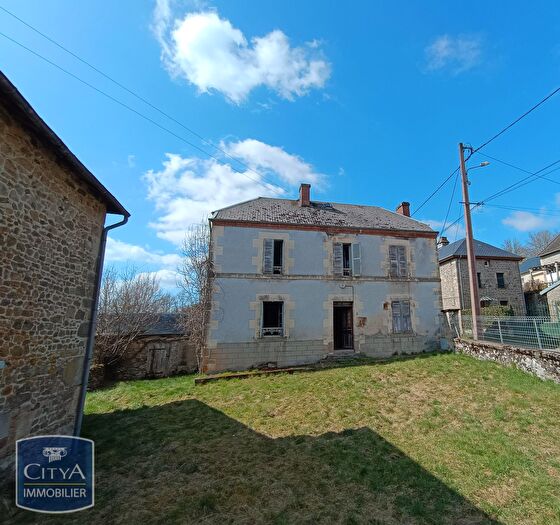Saint-Georges-la-Pouge : Maison à vendre