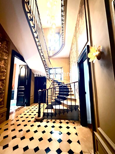 Maison à vendre - Sens, LAmande - 10 pièces - 6 chambres