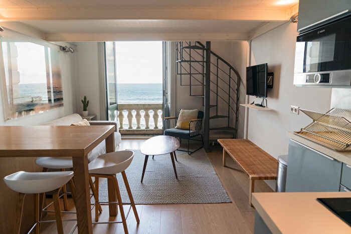Appartement à vendre - Biarritz, Centre-ville Est - 2 pièces - 1 chambre