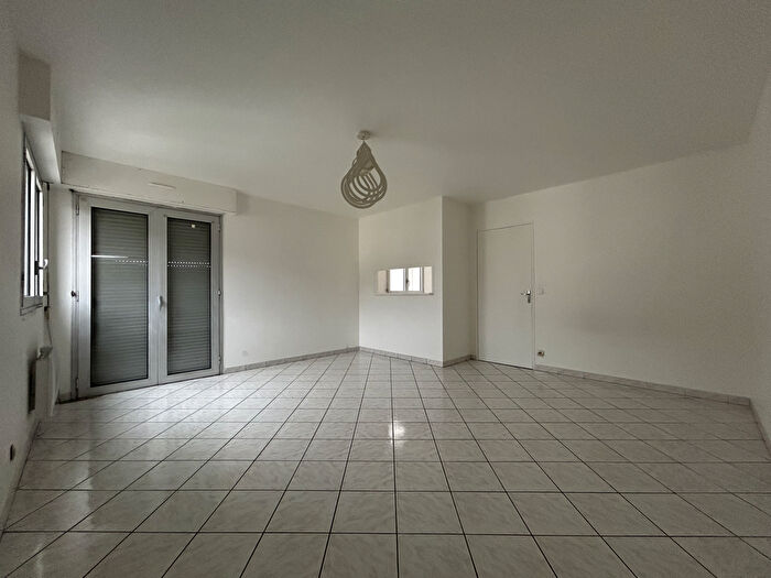 Appartement à louer - Villepinte, Vert Galant - 1 pièce