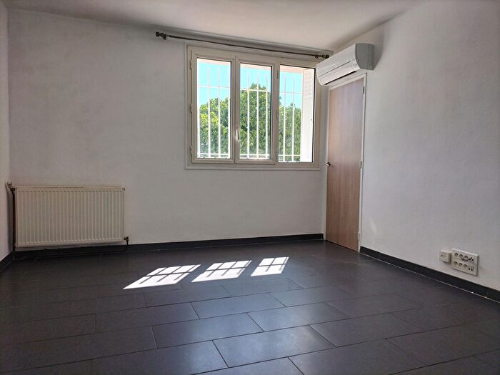 Appartement 3 pièces à Marseille e, La Pomme, à louer