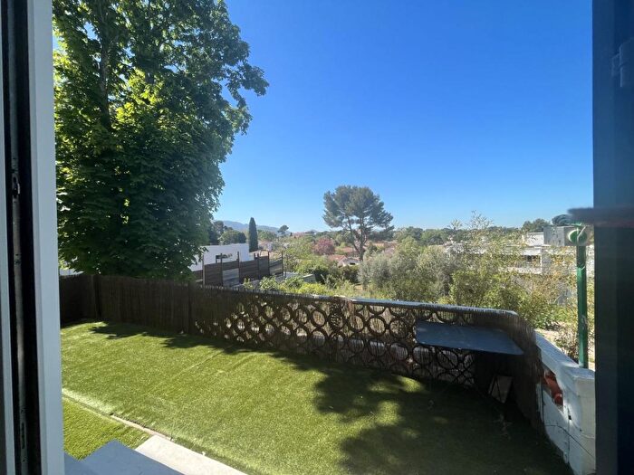 Maison 4 pièces à Marseille 12ème, à vendre