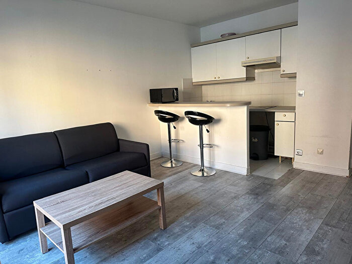 Appartement à vendre - Saint-Denis, République, Gare - 1 pièce