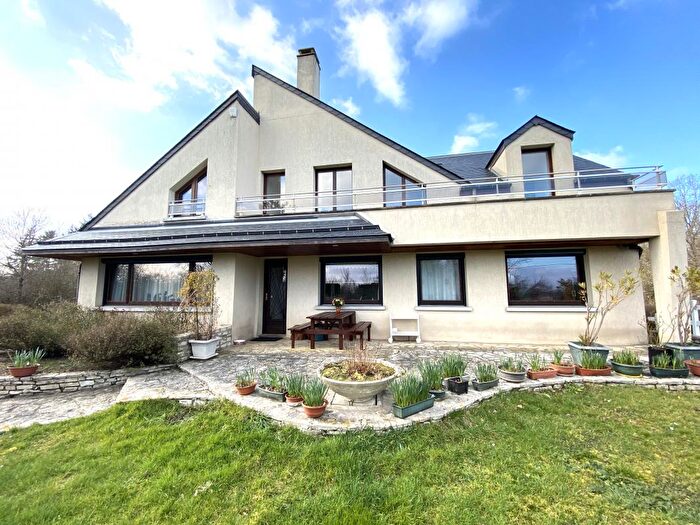 Maison à vendre - Mousseaux-sur-Seine - 8 pièces - 6 chambres