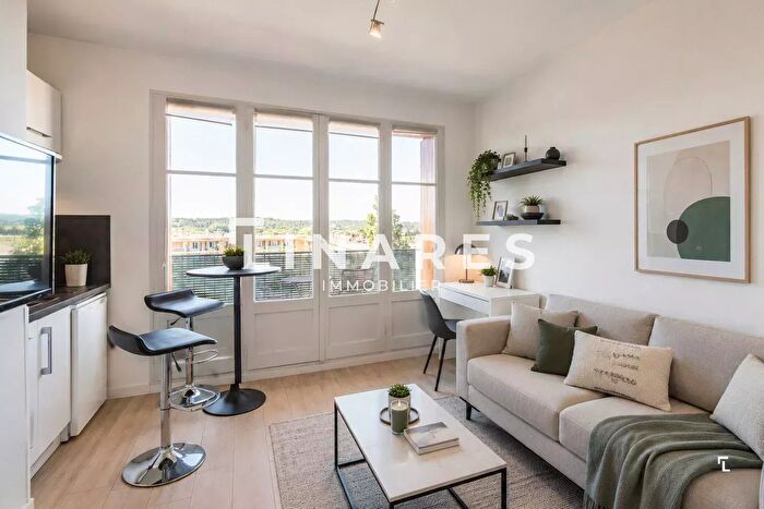 Appartement 1 pièce à Aix-en-Provence, Encagnane Corsy, à louer