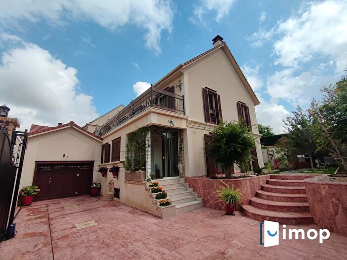 Maison à vendre - Morangles - 8 pièces - 6 chambres