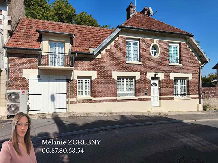 Maison à vendre - Coucy-le-Château-Auffrique - 5 pièces - 3 chambres