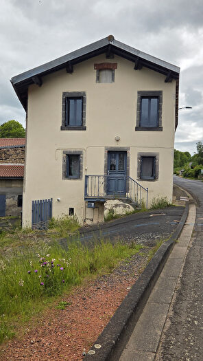 Saint-Genès-Champanelle - Maison 4 pièces à louer