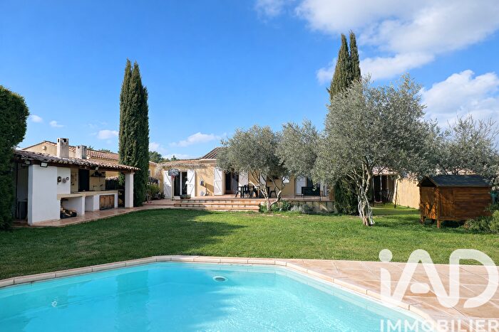 Maison à vendre - Saint-Maximin-la-Sainte-Baume, Clos de Roques - 5 pièces - 4 chambres