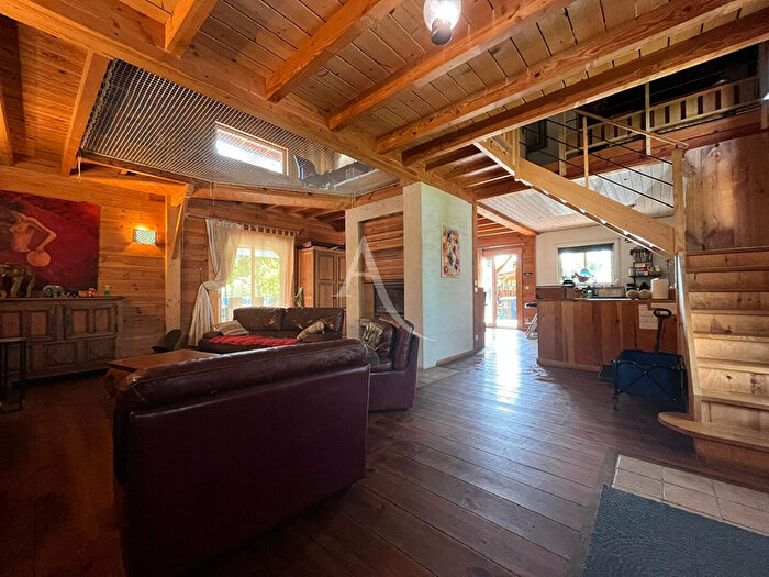 Saint-Jean-de-Rives : Maison 7 pièces à vendre