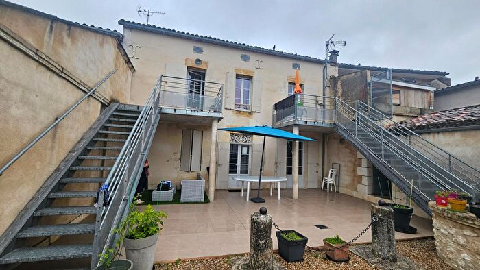 Maison à vendre - Sainte-Foy-la-Grande - 10 pièces - 6 chambres