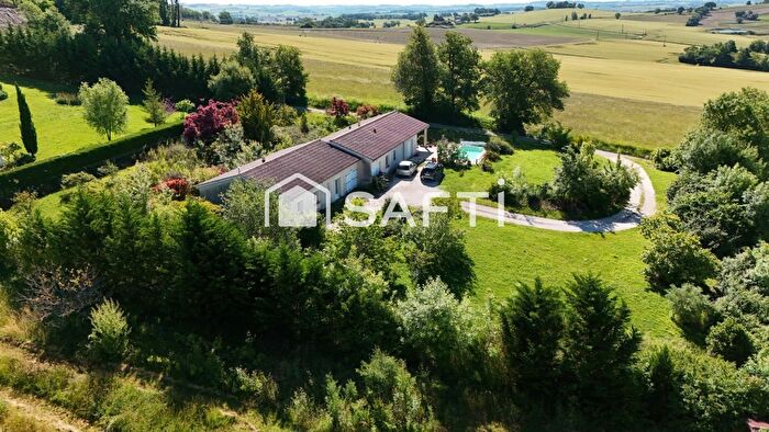 Maison à vendre - Fieux - 10 pièces - 7 chambres