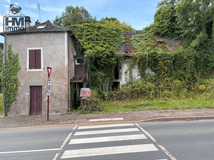 Saint-Bonnet-la-Rivière : Maison 1 pièce à vendre