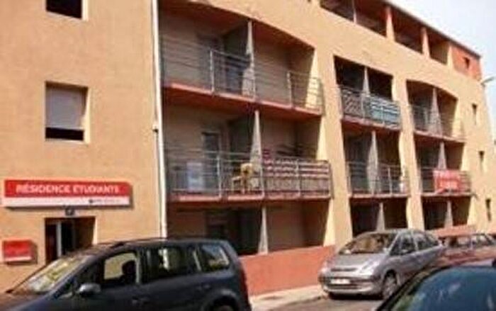 Appartement à louer - Esplanade, Nîmes - 1 pièce