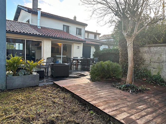 Maison à vendre - Le Bouscat, Centre-ville, Robert Schuman - 7 pièces - 5 chambres