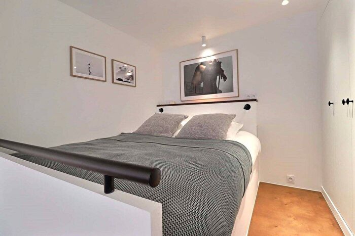 Appartement à louer - Ternes-Maillot, Paris ème arrondissement - 1 pièce