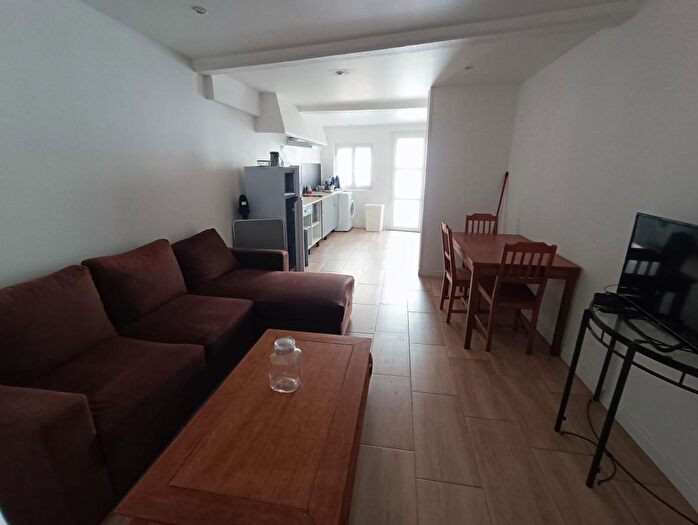 Appartement à louer - Lasbordes - 2 pièces - 1 chambre