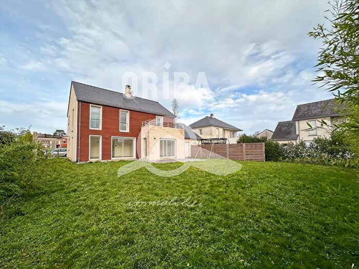 Maison à louer - Sautron - 6 pièces - 5 chambres