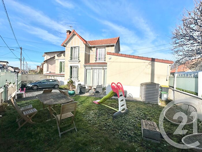 Maison à vendre - Sevran, Sud - 5 pièces - 3 chambres