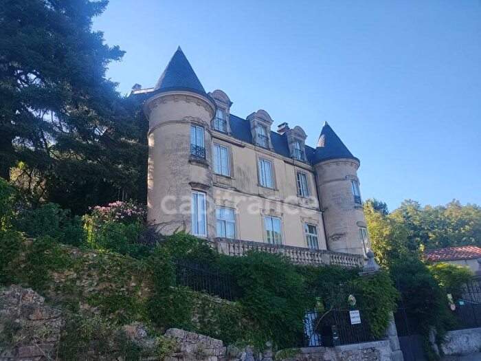 Maison à louer - Bez-et-Esparon - 4 pièces - 3 chambres