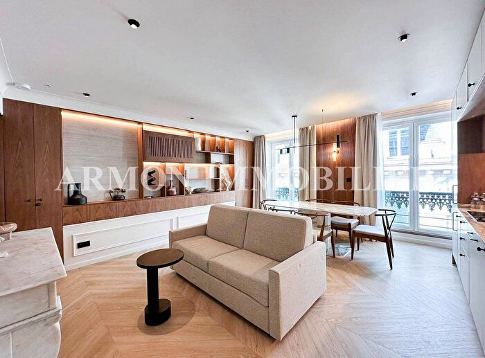 Appartement à louer - Lafayette-Richer, Paris ème arrondissement - 4 pièces - 3 chambres