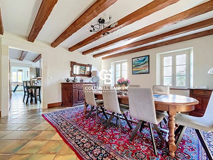 Maison à vendre - Romegoux - 9 pièces - 5 chambres