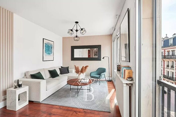 Appartement 2 pièces à Paris 7ème, Breteuil, à vendre