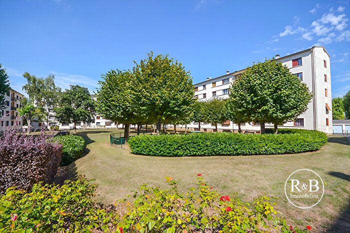 Appartement à vendre - Les Clayes-sous-Bois, Nord - 4 pièces - 2 chambres