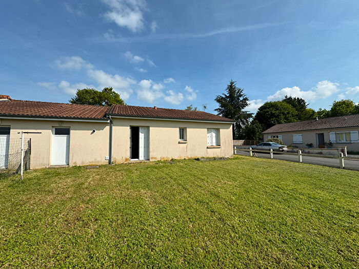 Maison à louer - Voulmentin, Voultegon - 4 pièces - 2 chambres