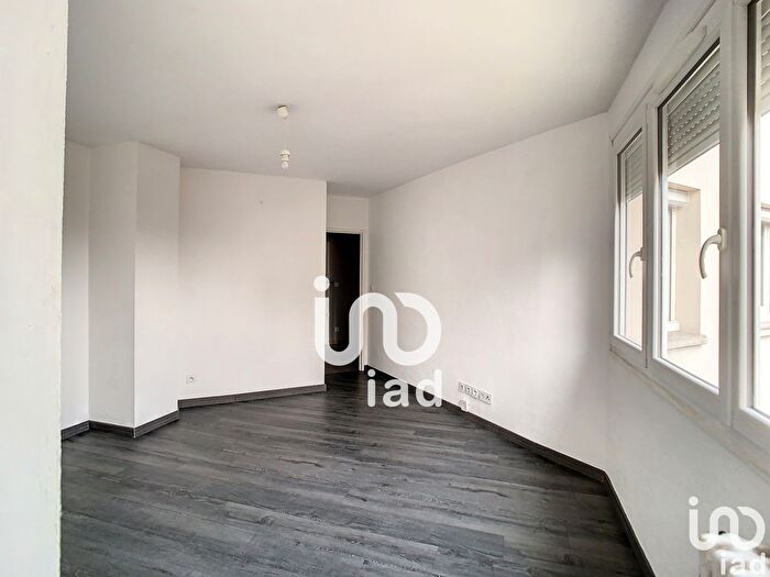 Maisons à vendre et appartements à louer - 1