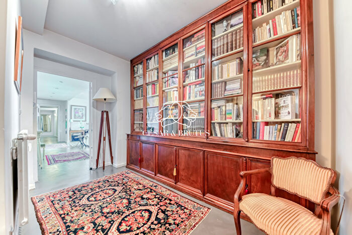 Appartement à vendre - Lyon e , Tête dOr, Vitton - 5 pièces - 4 chambres