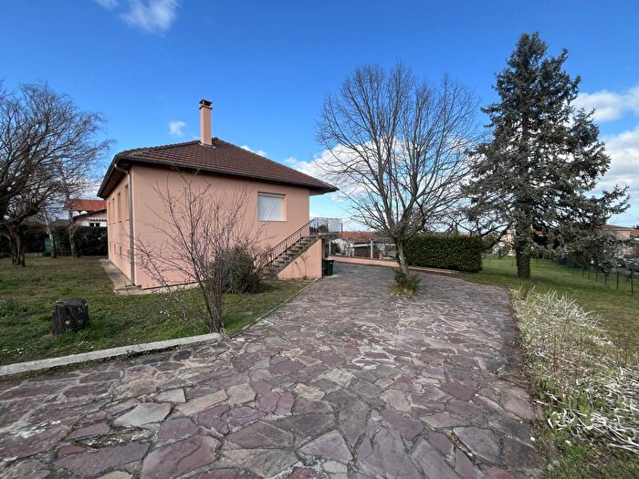 Maison à louer - Charly - 4 pièces - 3 chambres