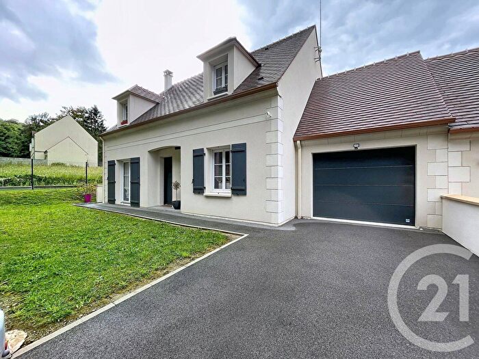 Maison 5 pièces à louer à Janville